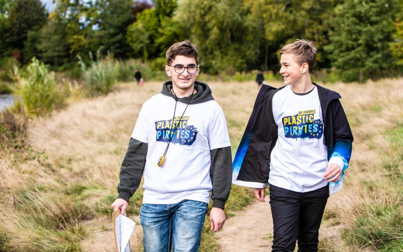 „Plastic Pirates“ auf Mission gegen den Plastikmüll – Wildes Bayern e.V.